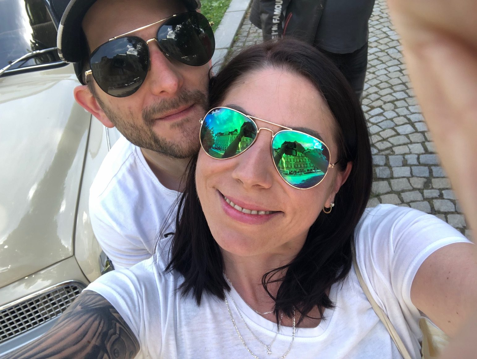 Jennifer (36) und Max (33): Vom virtuellen Date zur bedingungslosen Liebe